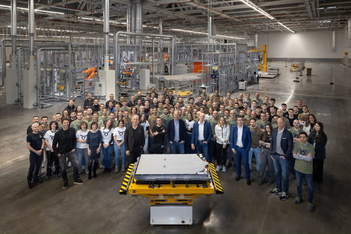 Jaunos CUPRA elektroauto montēs Martorelas rūpnīcā – Uzlādēts